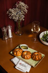 The Garden Grille & Bar (Molokova Street No:37), restoran  Krasnoyarsk'tan