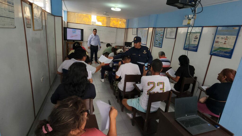 Koçluk Centro De Instrucción Acuática, Lima, foto
