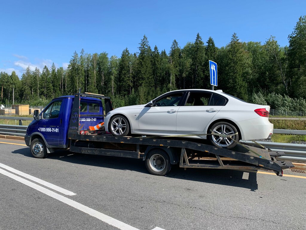 Çekici hizmeti Tros Pomoschi, Saint‑Petersburg, foto