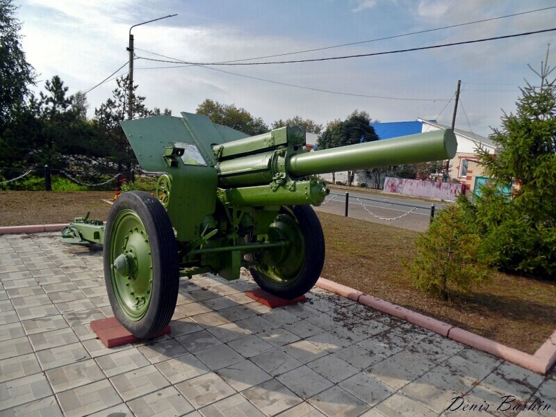 Teknoloji anıtı 122-мм дивизионная гаубица М-30 образца 1938 года, Nijegorodskaya oblastı, foto