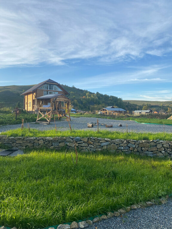 Tatil köyleri Совиный дом, Altayski krayı, foto