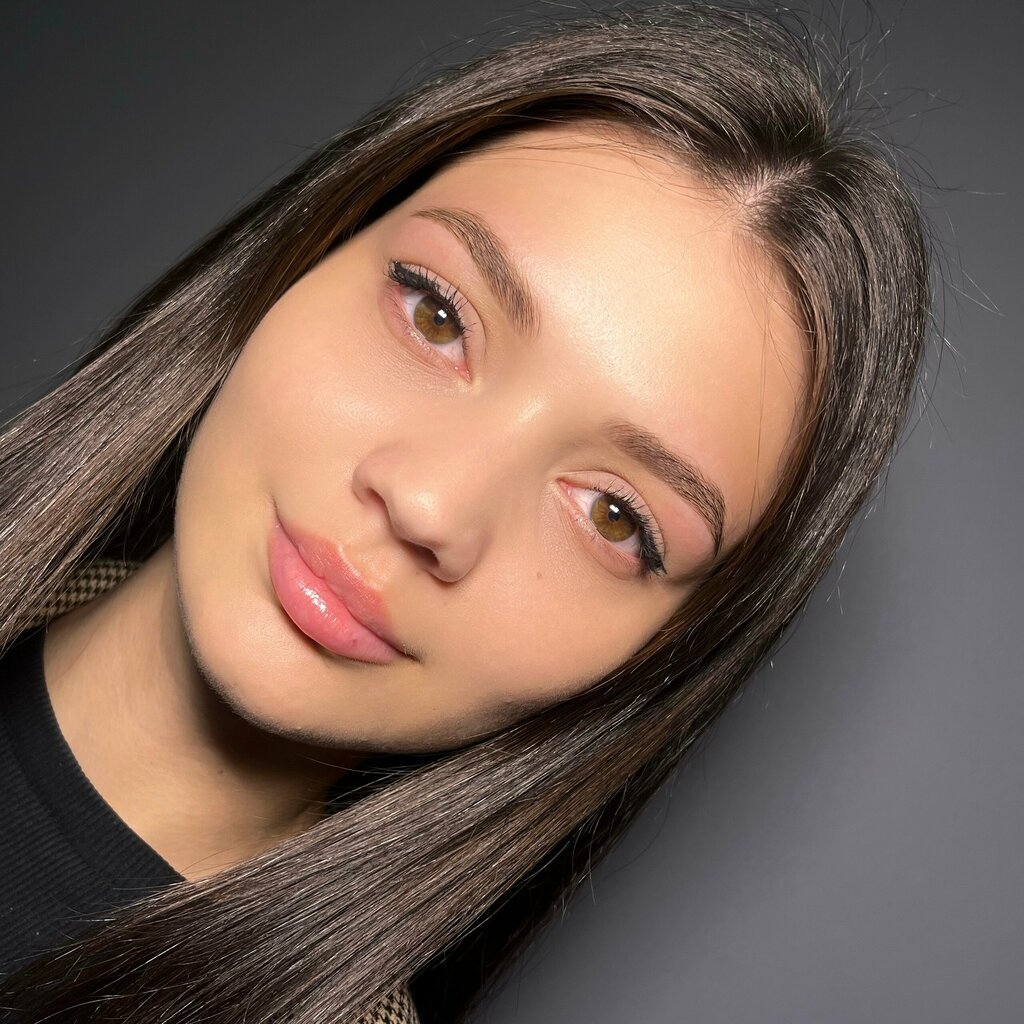 Kaş ve kirpik salonu Mirova Brows, Saint‑Petersburg, foto