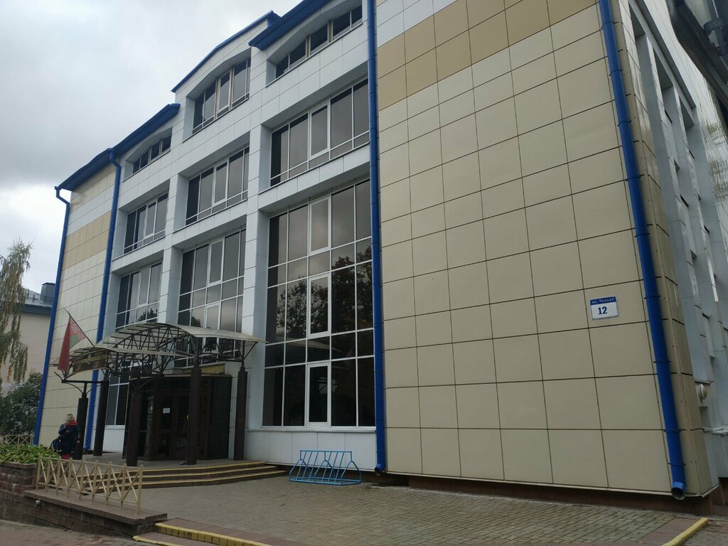 Yüzme havuzları Basseyn Molodost Dyusshor № 8, Vitebsk, foto