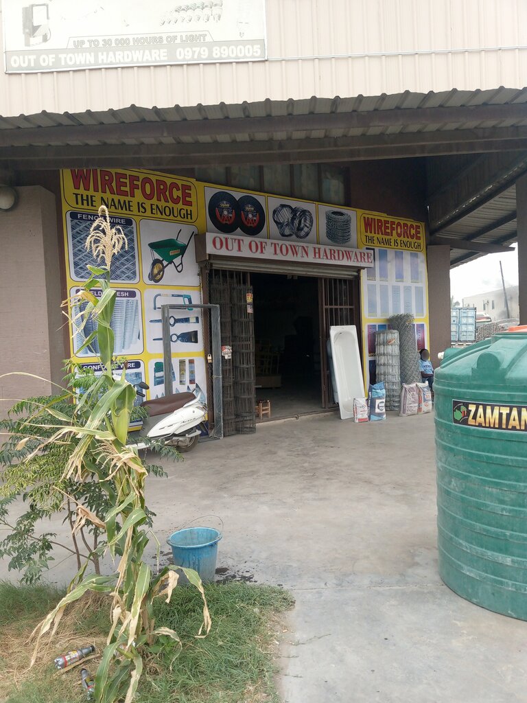 Yapı mağazası Out Of Town Hardware, Lusaka, foto