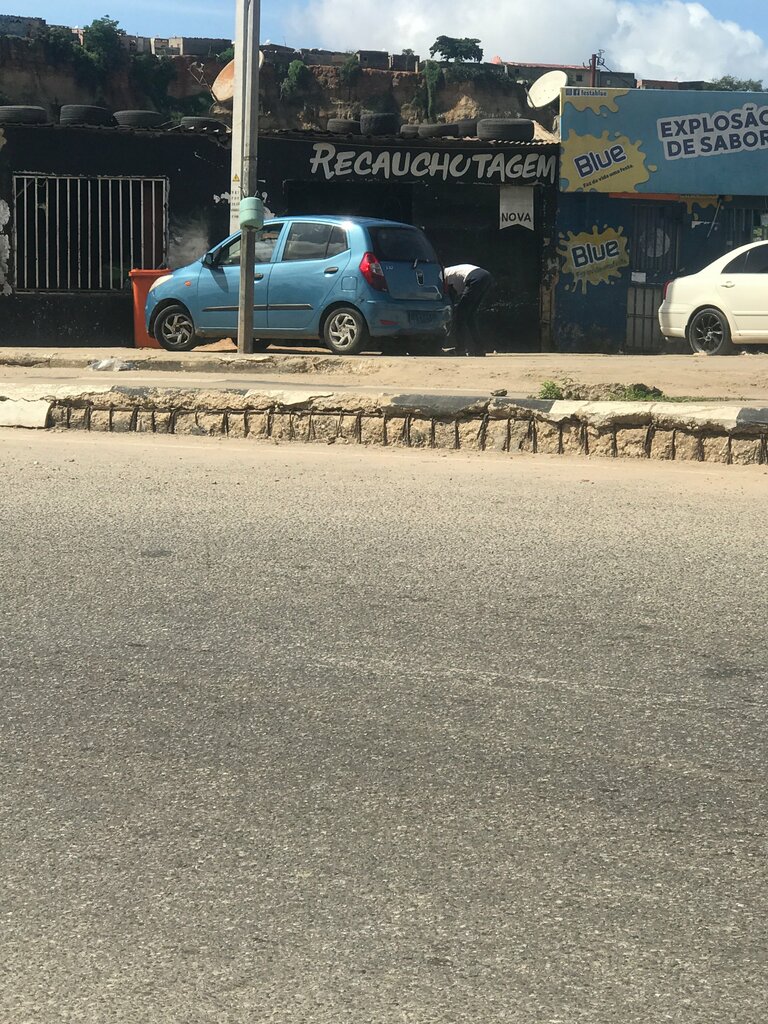 Oto lastik tamiri Recauchutagem, Loanda, foto