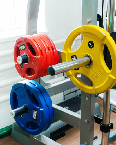 Fitness kulüpleri Kontrast, Novoşahtinsk, foto