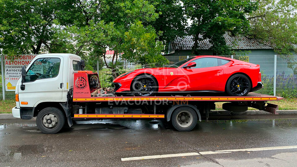 Çekici hizmeti Evacuation of cars 24/7, Moskova, foto