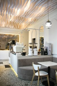 Roast (Navavilienskaja Street No:31), kahve dükkanları  Minsk'ten