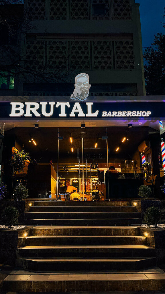 Berberler Brutal Barbershop, Taşkent, foto