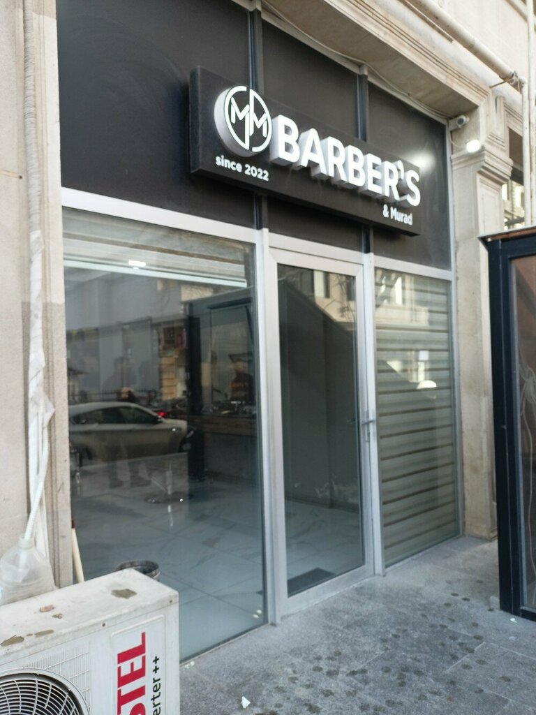 Berberler Barber's, Bakü, foto
