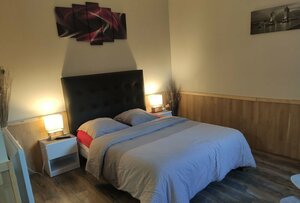 Guesthouse near Charles De Gaulle Airport (Île-de-France, Seine-et-Marne, Thieux, Rue des 3 Villes, 49), otel