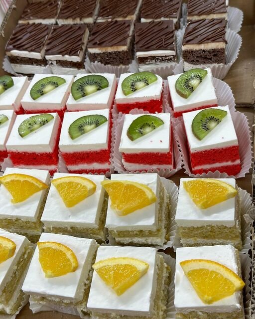 Pasta, şekerleme ve tatlı Aigerim, Taldıkorgan, foto