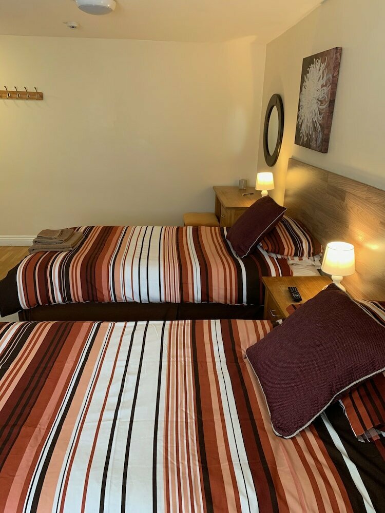 Otel BedrockLodge Buisness Centre HolidayLets, İngiltere, foto