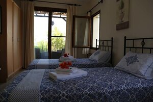 Villa Caterina by Amy Villas (Turkish Republic of Northern Cyprus, Kyrenia, Girne Çemberi), otel  Dünya'dan
