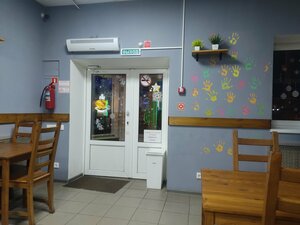 Family food (Novgorodskaya ulitsa No:2, rabochiy posyolok Shimsk), kafe  Novgorodskaya oblastından