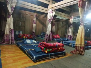 Du Gia Waterfall Hostel & Homestay (Ha Giang Province), otel