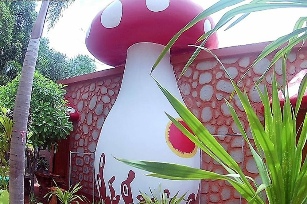 Otel Mushroom House Kohlarn, Dünya, foto