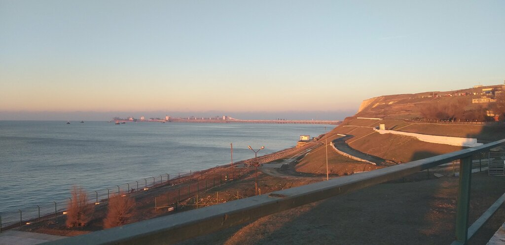 Deniz ve nehir iskeleleri Taman Port, Krasnodarski krayı, foto