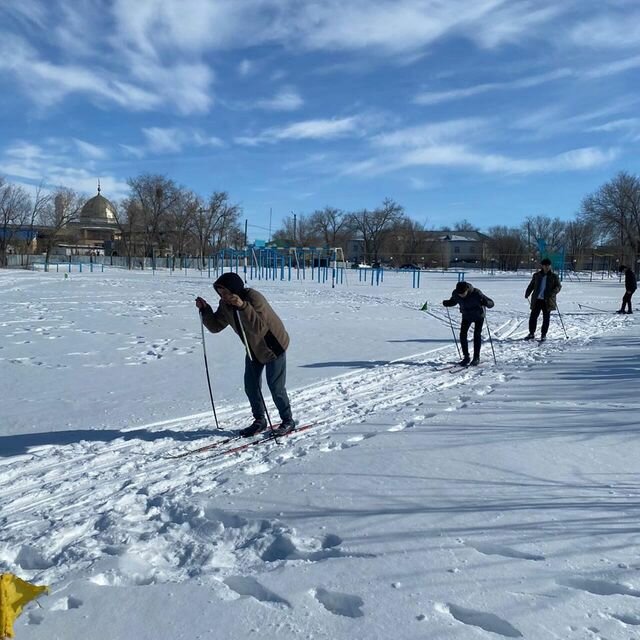 Yüksekokul Kandyagash Industrial and Economic College, Kandıağaş, foto