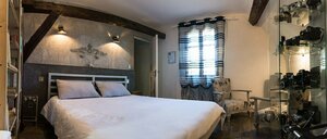 Chambre d'hôtes - Les Convivhotes (Rue du Pot Vert No:10, Chartres), otel  Chartres'dan