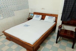 Hôtel De La Gare (Rue Soumahoro Massandjeba No:61, La commune Adjamé), otel  Abican'dan