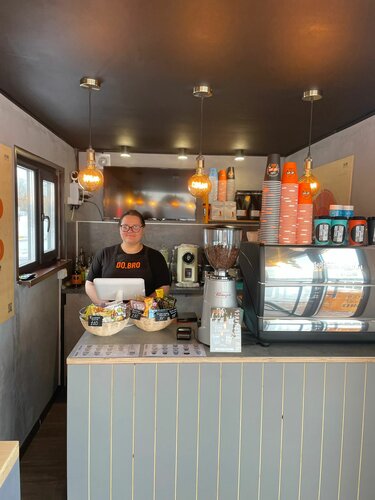 Kahve dükkanları Do. Bro Coffee, Labytnangi, foto