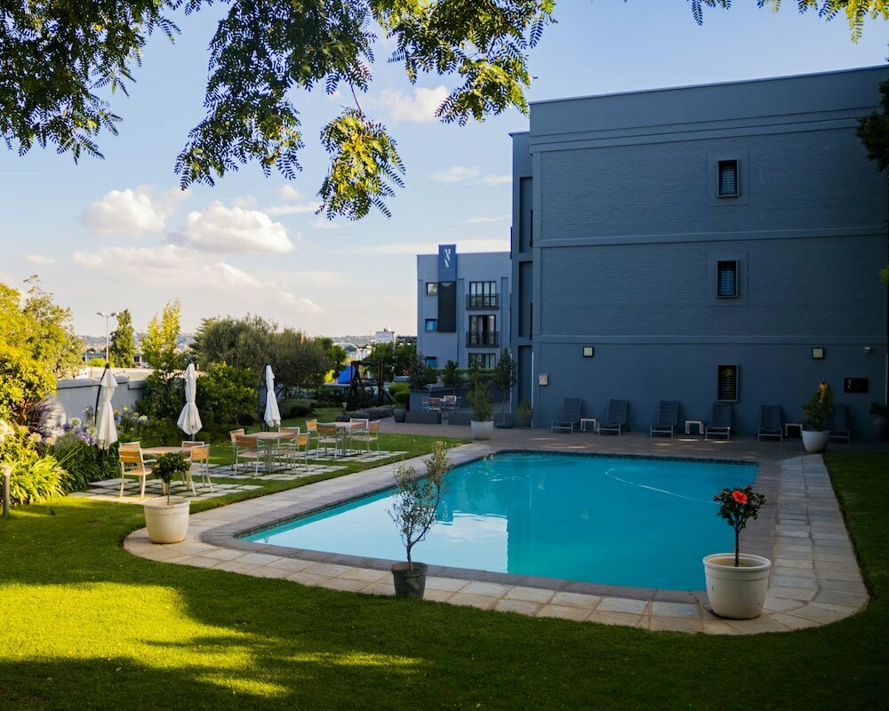 Otel Max Executive Suites, Dünya, foto