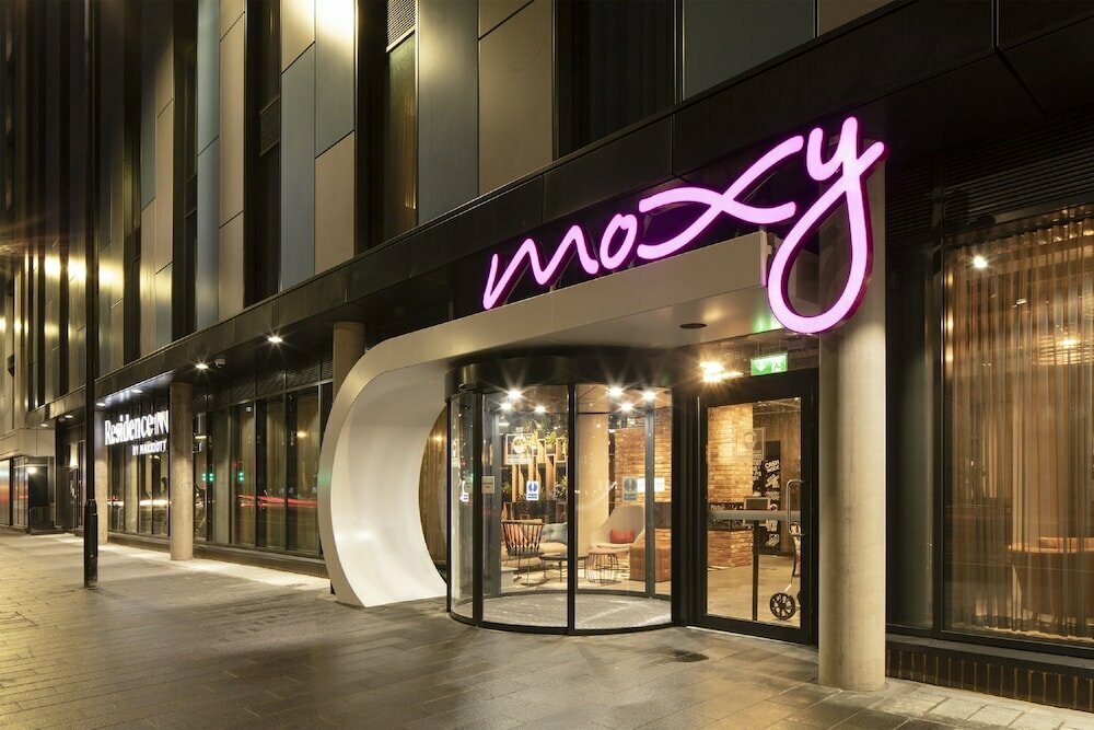 Otel Moxy Slough, , foto