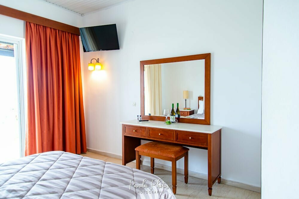 Otel Kapsaskis Studios, Dünya, foto