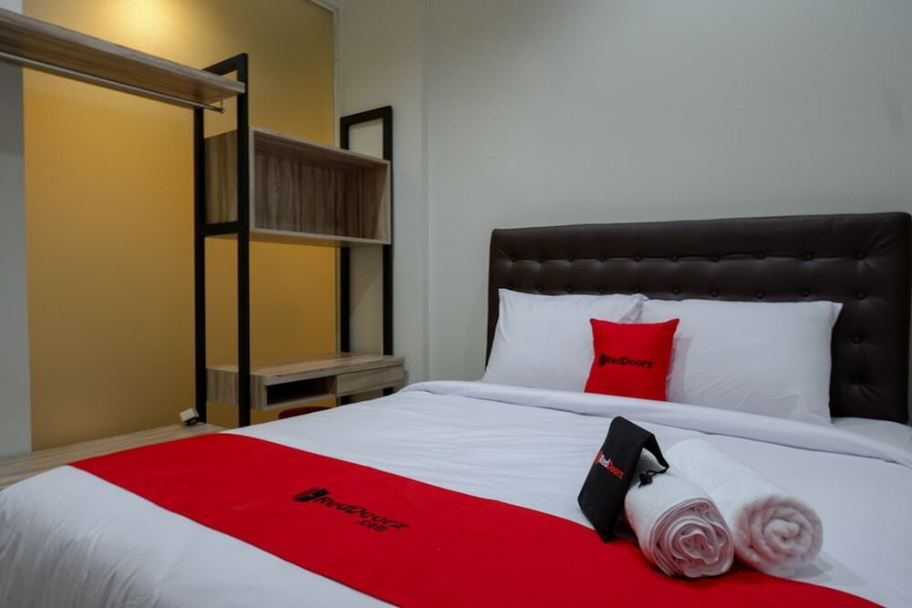 Otel RedDoorz @ Jalan Kartini Semarang, Semarang, foto