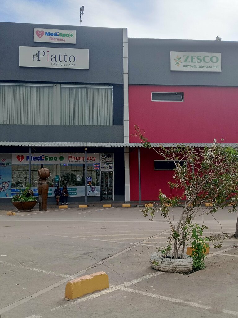 Alışveriş merkezleri Embassy Mall, Lusaka, foto