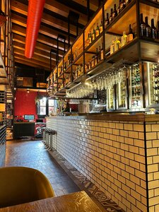 Pura Brasa (Comunidad Autònoma de Cataluña, Provincia de Barcelona, Pineda de Mar, Calle Sant Joan), restoran  Pineda de Mar'dan