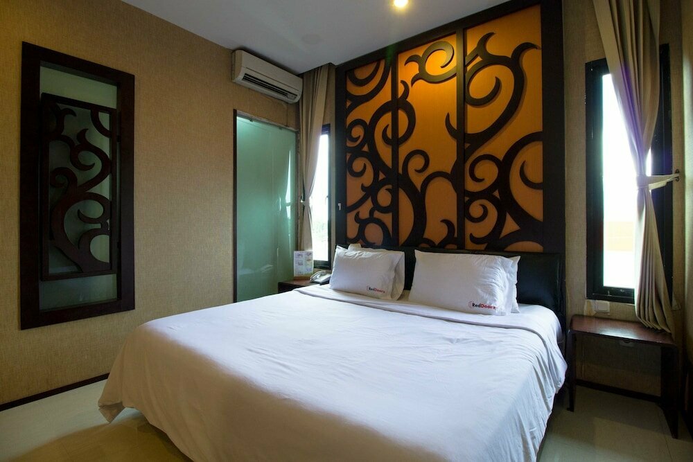 Otel RedDoorz near Rungkut Industry, Surabaya, foto
