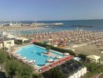 Hotel Excelsior (Via Vittorio Veneto No:73, Gabicce Mare), otel  Gabicce Mare'den