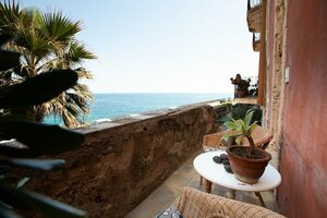 Charming seafront room - Wonderful Italy (Sicily, Siracusa, Via Tolomei), otel  Syracuse'den