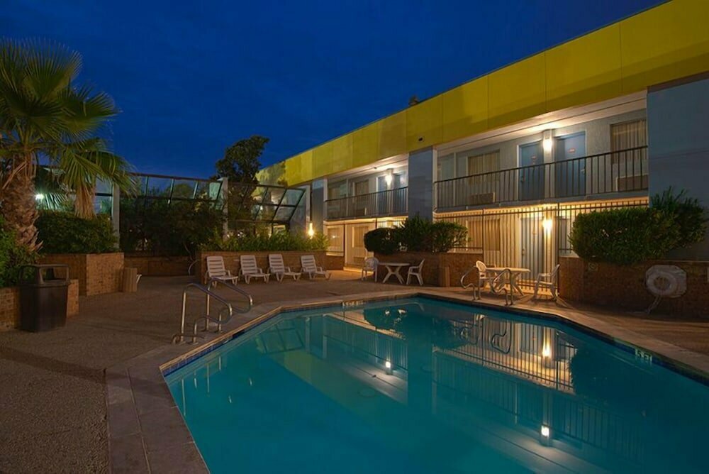 Otel Mcm Grande Hotel FunDome Odessa, Odessa, foto