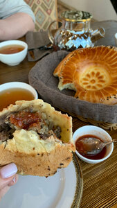 Madina786 Teahouse (Privokzalnaya ploshchad No:1с2), kafe  Balaşiha'dan
