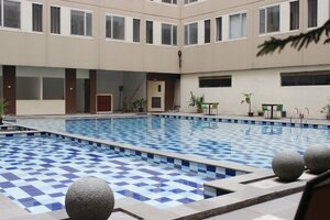 Pleasant Studio Room with Private Kitchen at Emerald Towers Apartment (City of Bandung), otel  Bandung'dan