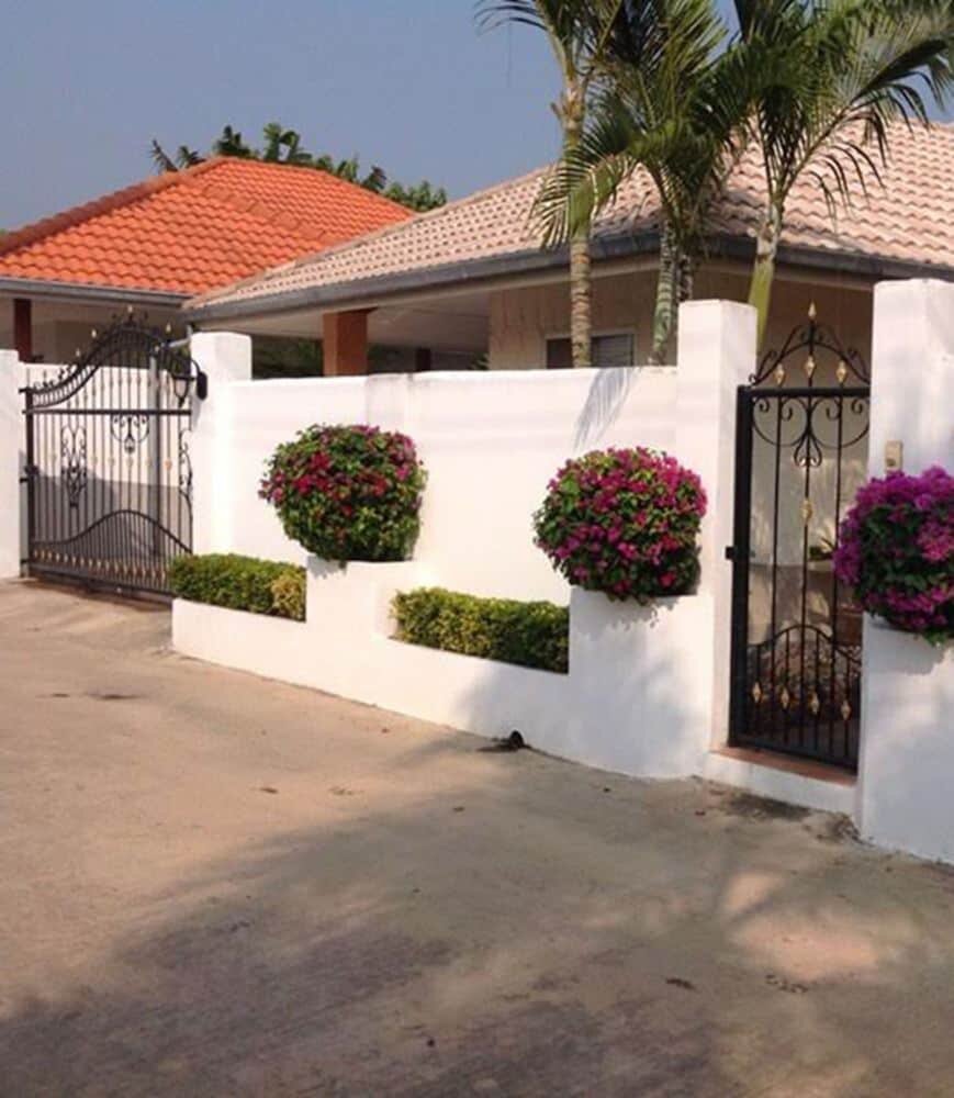 Otel Baansiesom Private Pool Villa, Dünya, foto