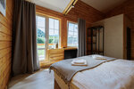 Chalet Dacha (Olimpiyskaya ulitsa No:1), otel  Elizovo'dan