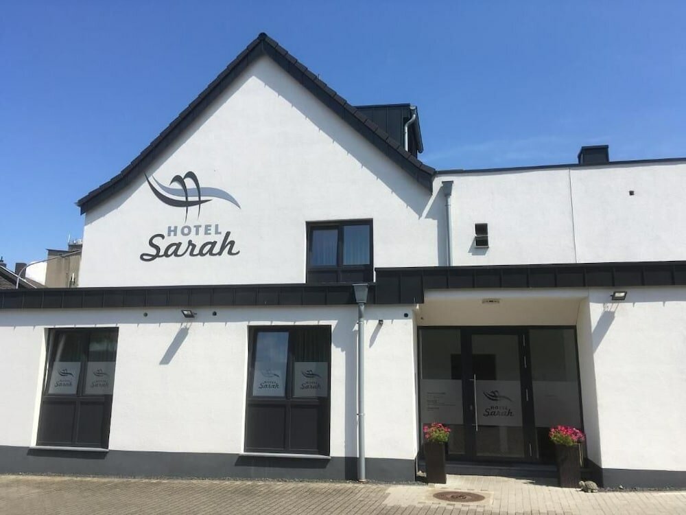 Otel Hotel Sarah, Kuzey Ren‑Vestfalya, foto