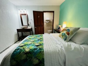 One South Place Hotel (Belize City, Albert Street), otel  Belize'den