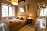 Noble Floor - Luxury Apartments (Piazza Napoleone No:11, Lucca), otel