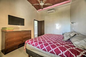 Oceanfront Cancun Condo W/loft in All Ritmo Resort (Quintana Roo), otel  Quintana Roo Eyaleti'nden