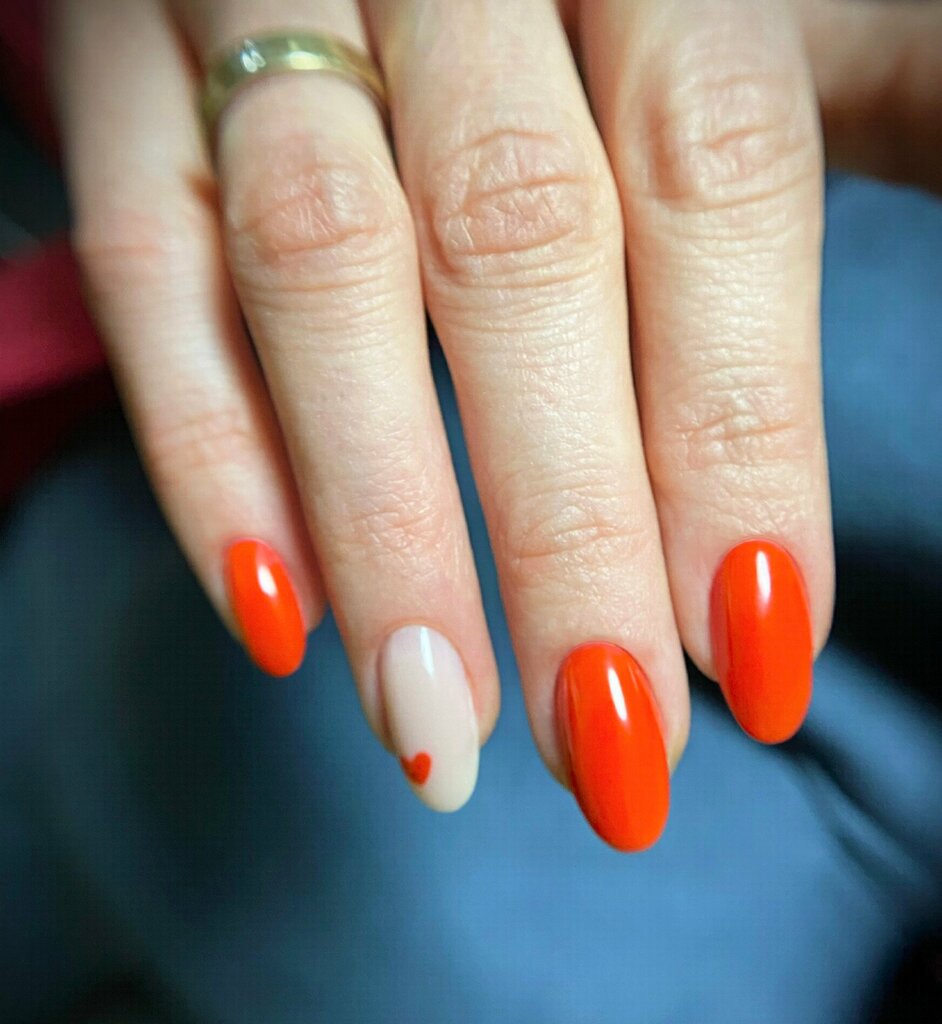 Manikür-pedikür CG, Moskova, foto