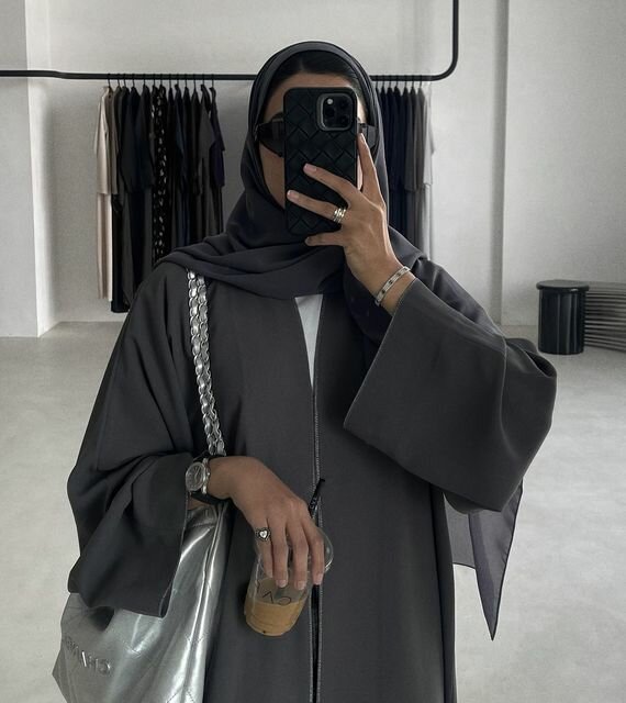 Giyim mağazası Manaal Al Hammadi, Dubai, foto