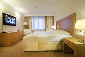 Kempinski Zografski (bulvar Dzheyms Baucher No:100), otel  Sofya'dan