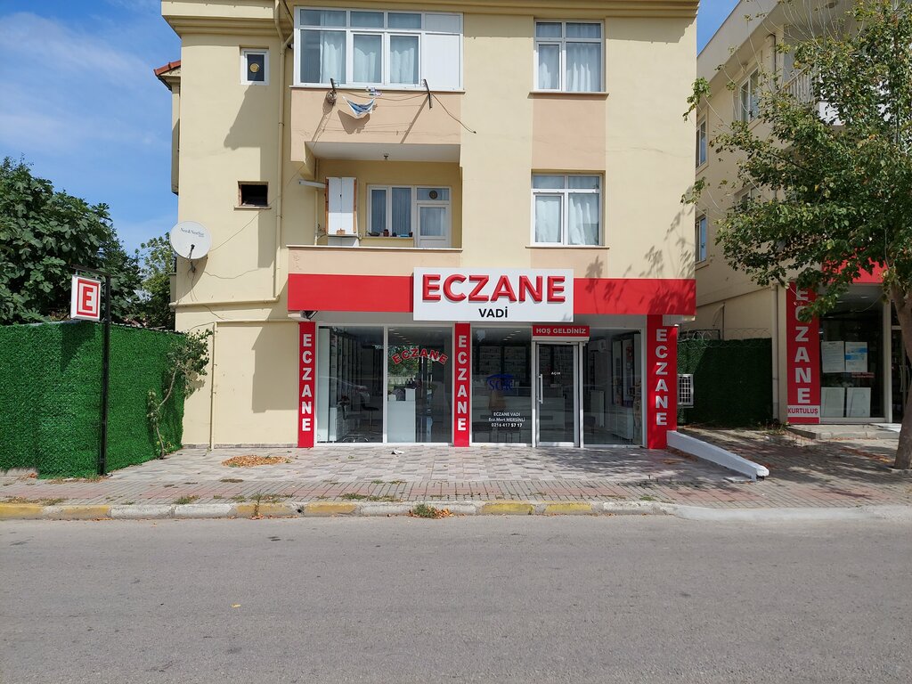 Eczaneler Ezgi Eczanesi, İstanbul, foto