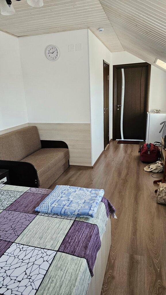 Otel Gostevoi dom SHmidta 80, Kerç, foto