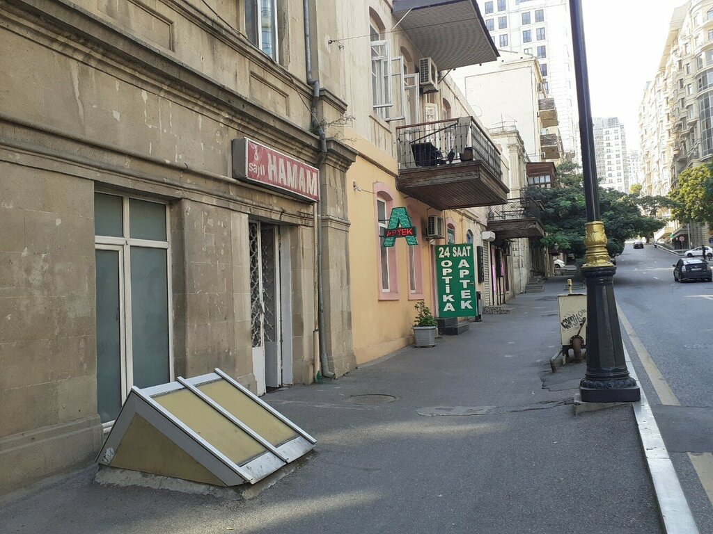 Eczaneler Aptek, Bakü, foto